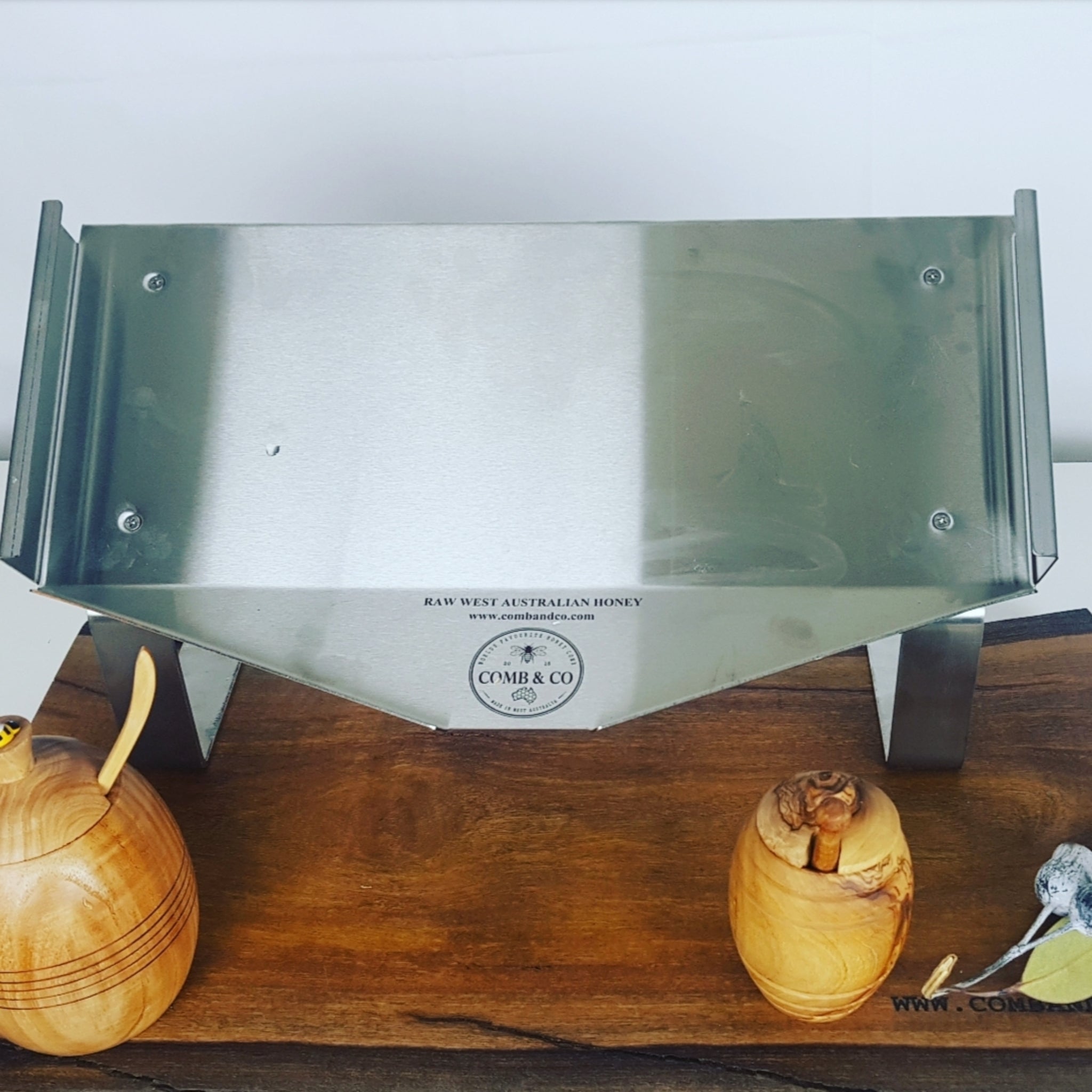 Steel Display Frame – Comb and Co